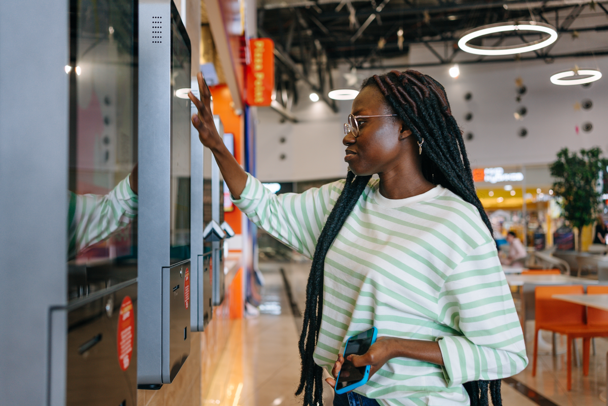 Digital Signage Solutions and Experiences | Creative Realities